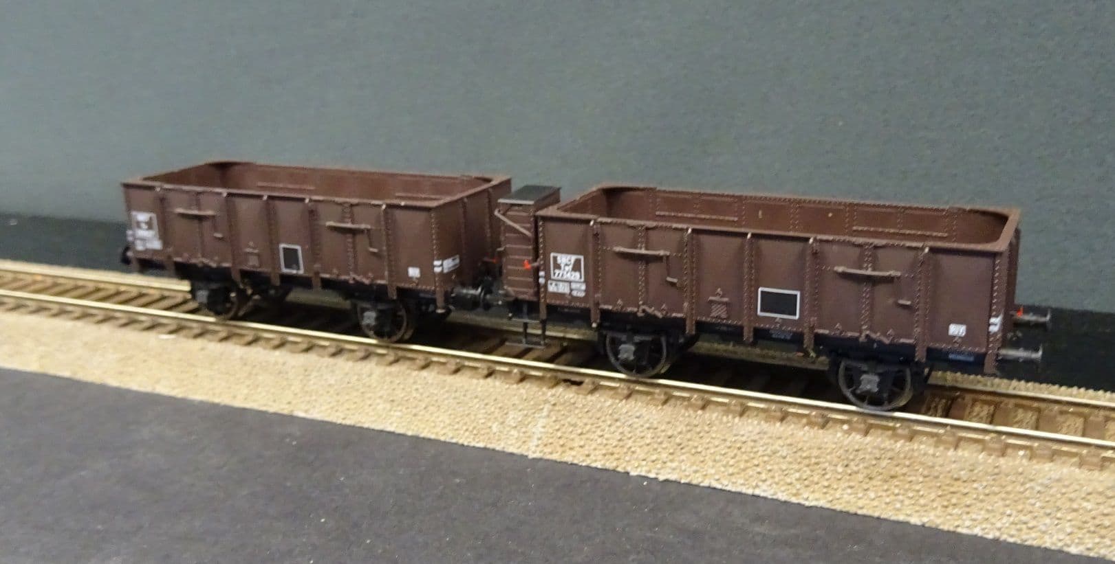 REE WB-836 SNCF Set of 2 OCEM19 open wagons