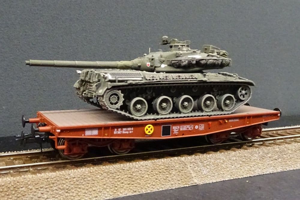 REE WBA-031 SNCF Tank transport wagon with load