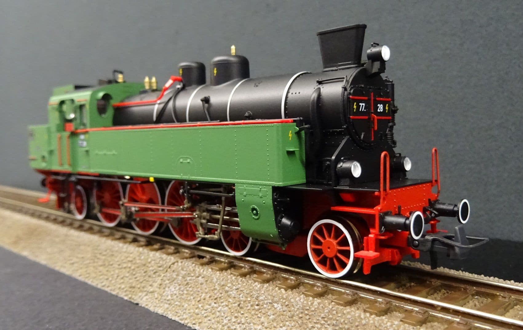 Roco 70084 ÖBB Rh77 DCC sound