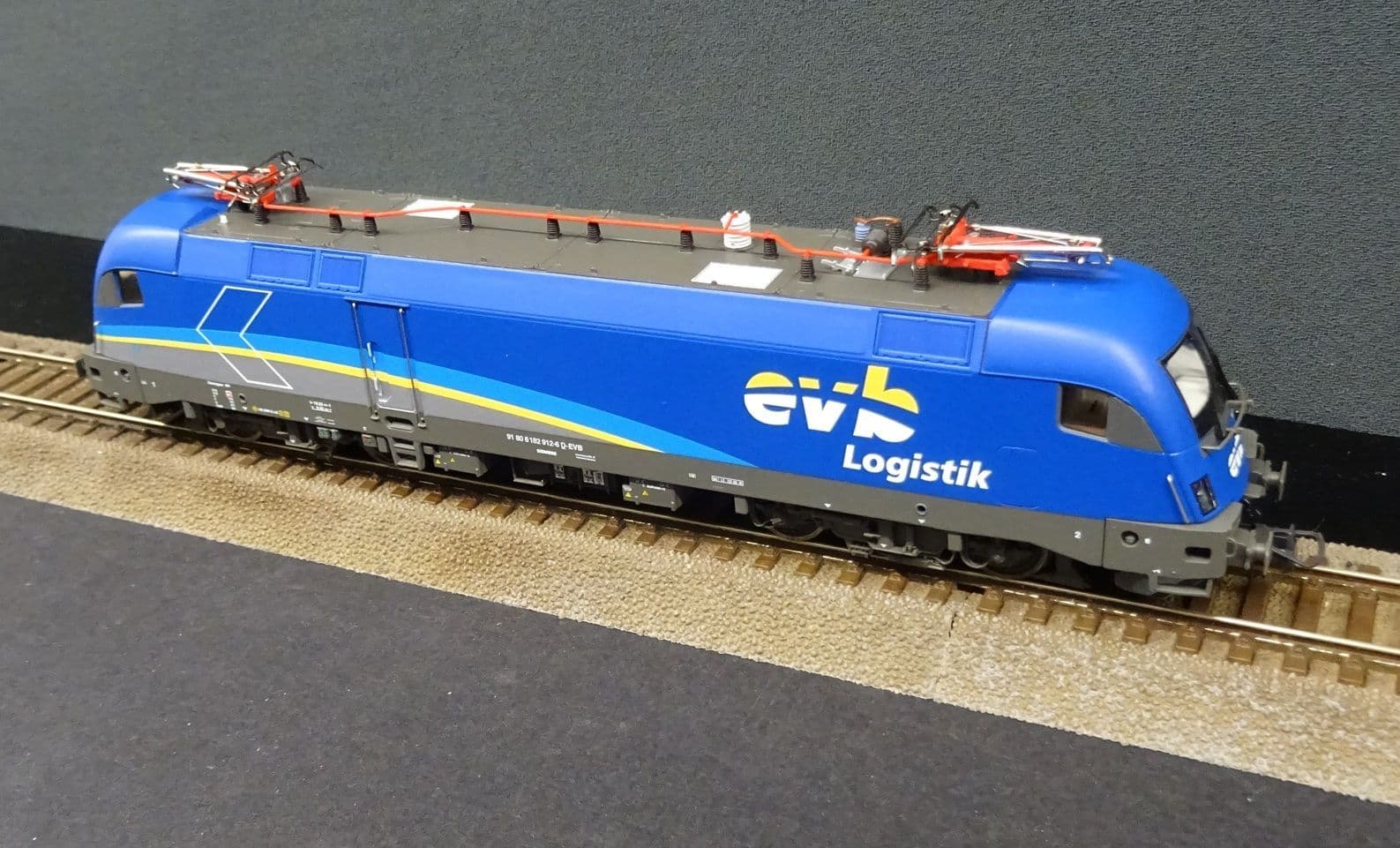Roco 70524 EVB Br182 Electric Locomotive