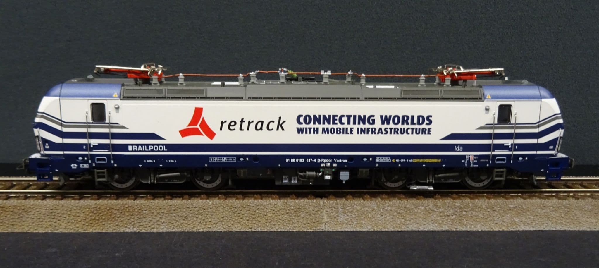 Roco 70729 VTG Br193 Electric Locomotive
