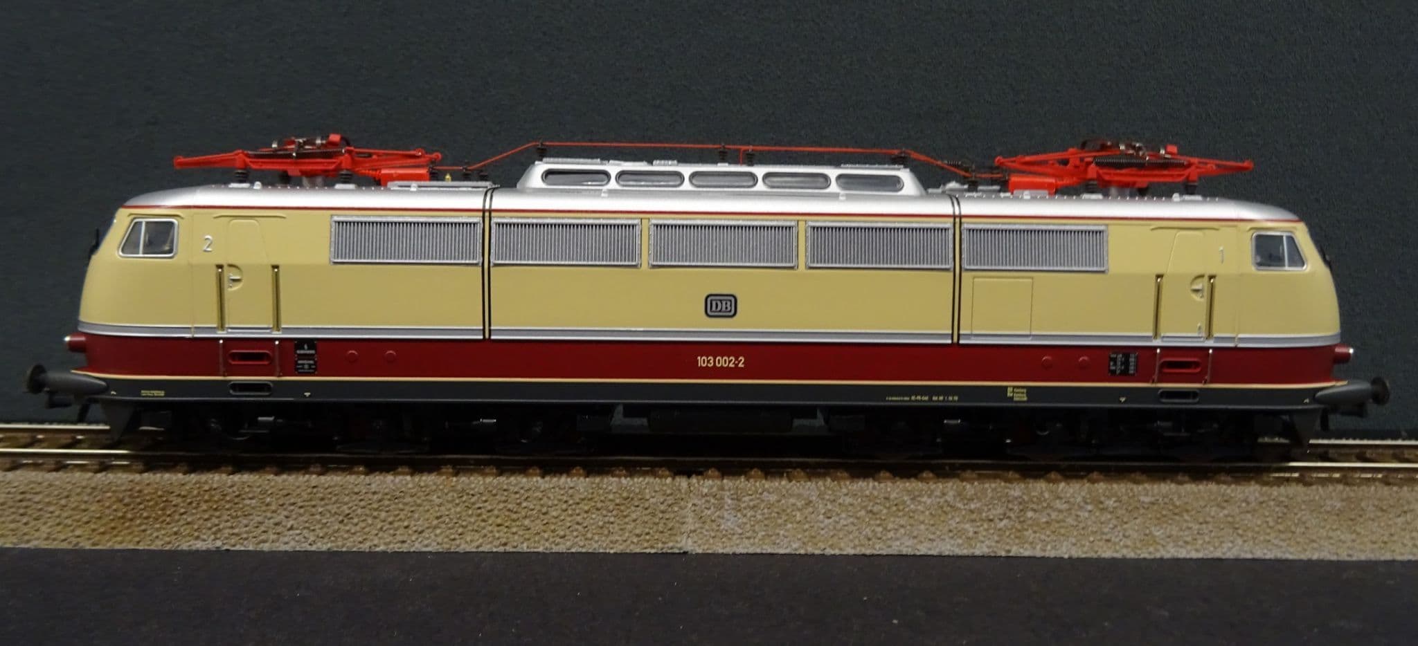 Roco 7500064 DB Br103 Electric Locomotive
