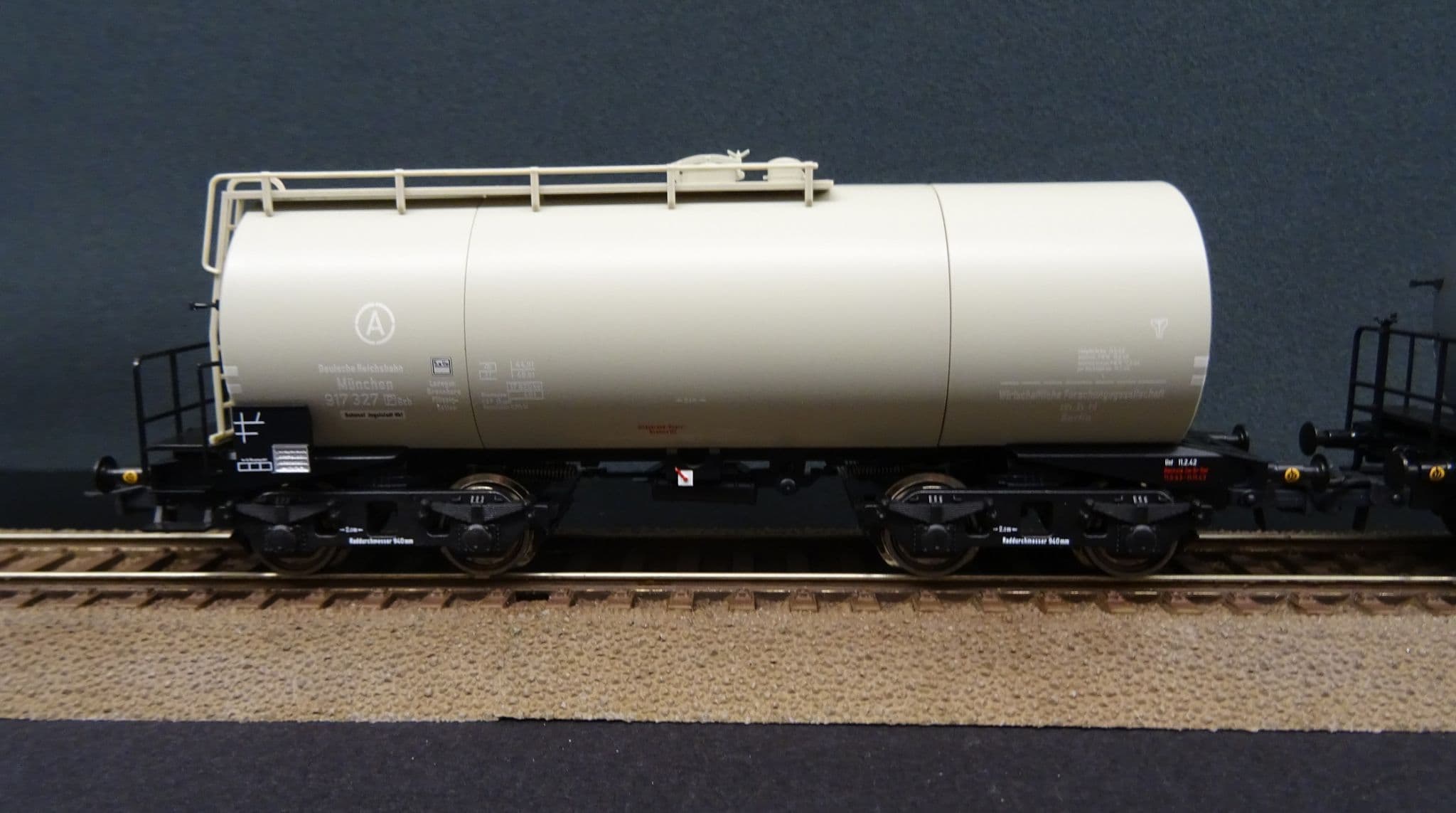 Roco 76015 DRG Set of 3 tank wagons