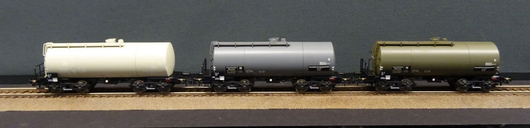 Roco 76015 DRG Set of 3 tank wagons