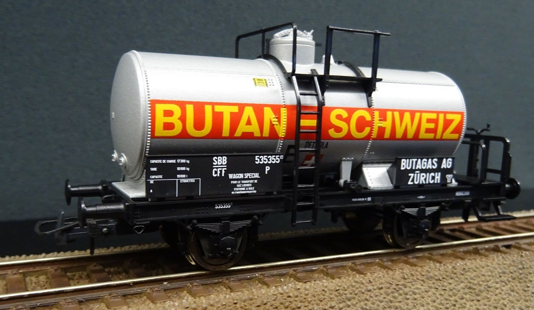 Roco HO Wagons In Stock