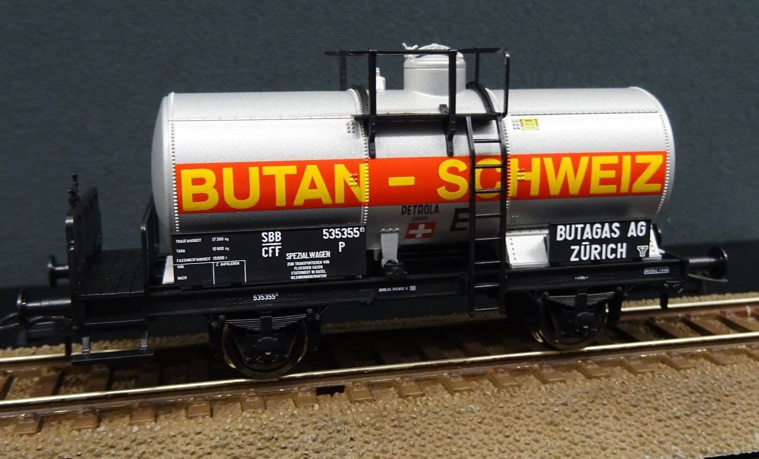 Roco 76312 SBB Butan-Schweiz Tank Wagon