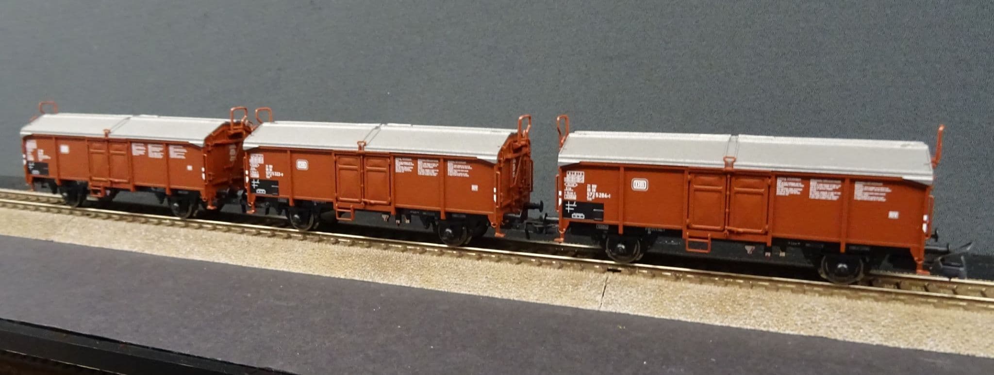 Roco 77050 DB Sliding Roof Wagon Set of 3