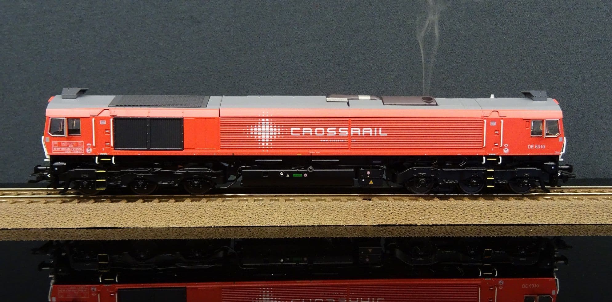 Trix 22697 Crossrail Class 77 DCC Sound and dynamic smoke