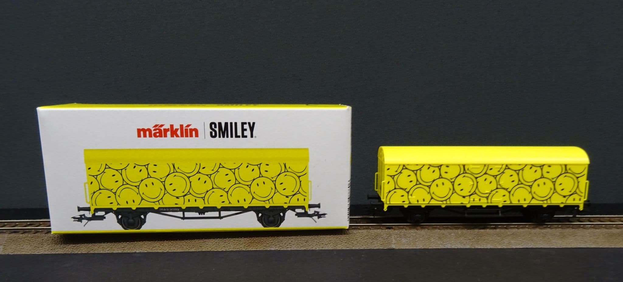 Trix Marklin 48880 Smiley Wagon