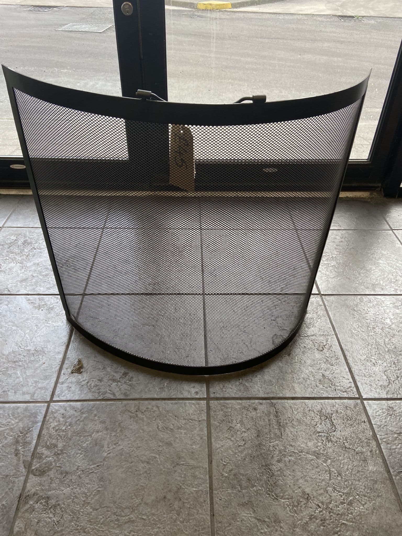 Curved fireguard