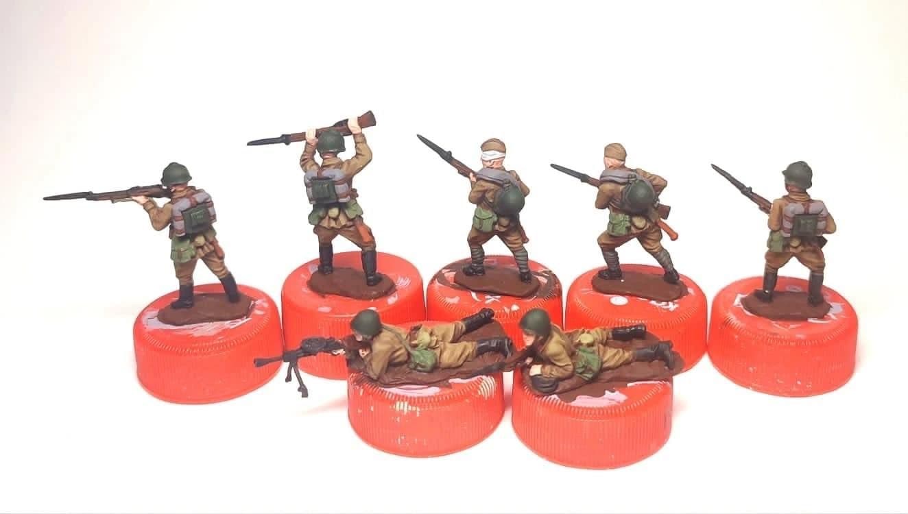 STP60 - 24 MINIATURES EARLY WAR SOVIET INFANTRY