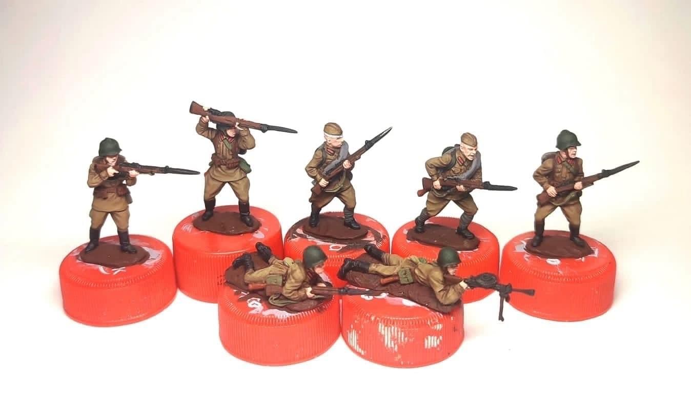 STP60 - 24 MINIATURES EARLY WAR SOVIET INFANTRY
