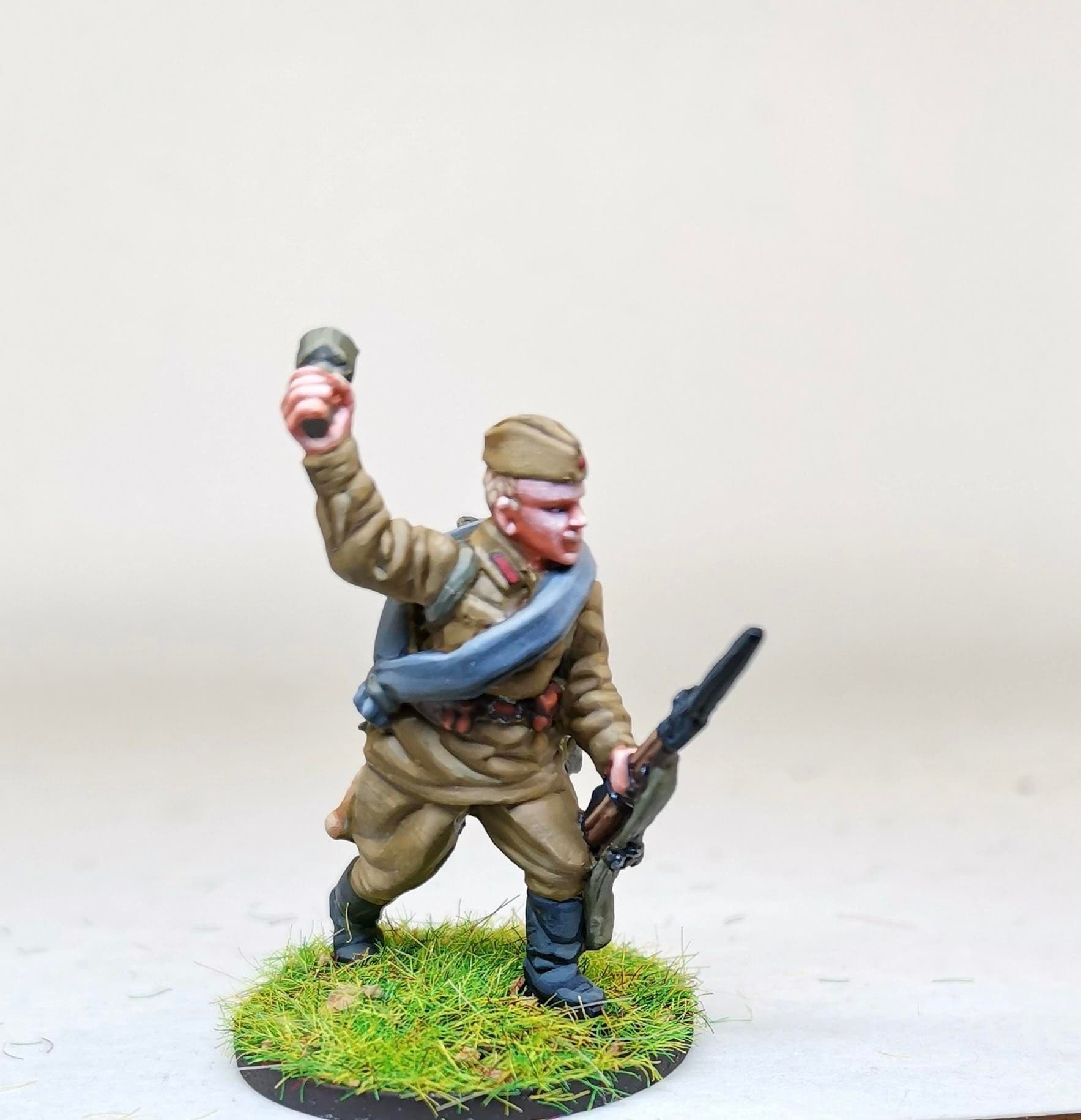 STP60 - 24 MINIATURES EARLY WAR SOVIET INFANTRY