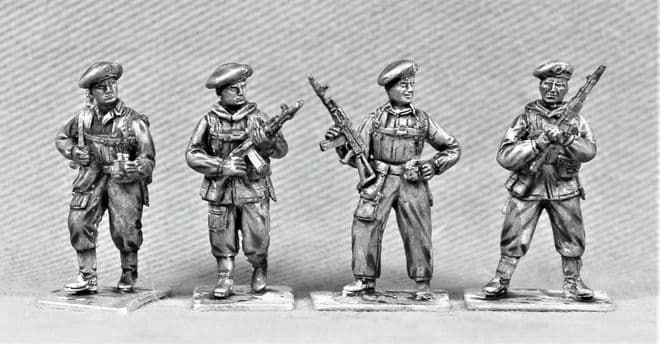 VDV1 Soviet paratroops patrolling VDV1 Soviet paratroops patrolling