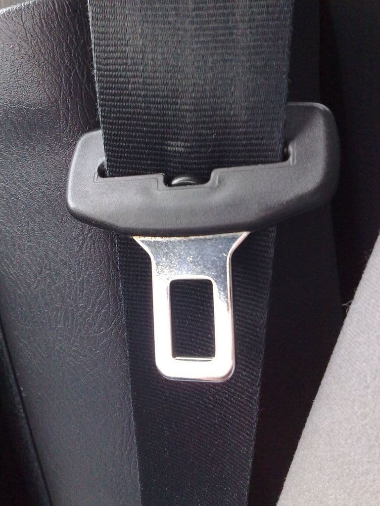 1x Seat Belt Buckle Stopper Clip for Subaru Suzuki Toyota Volvo