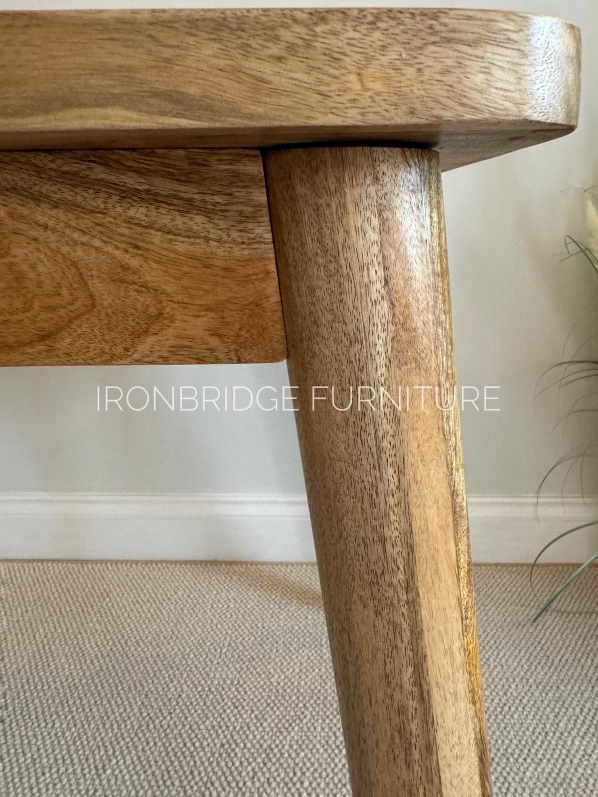 100 x 70cm DINING TABLE WITH ROUNDED CORNERS