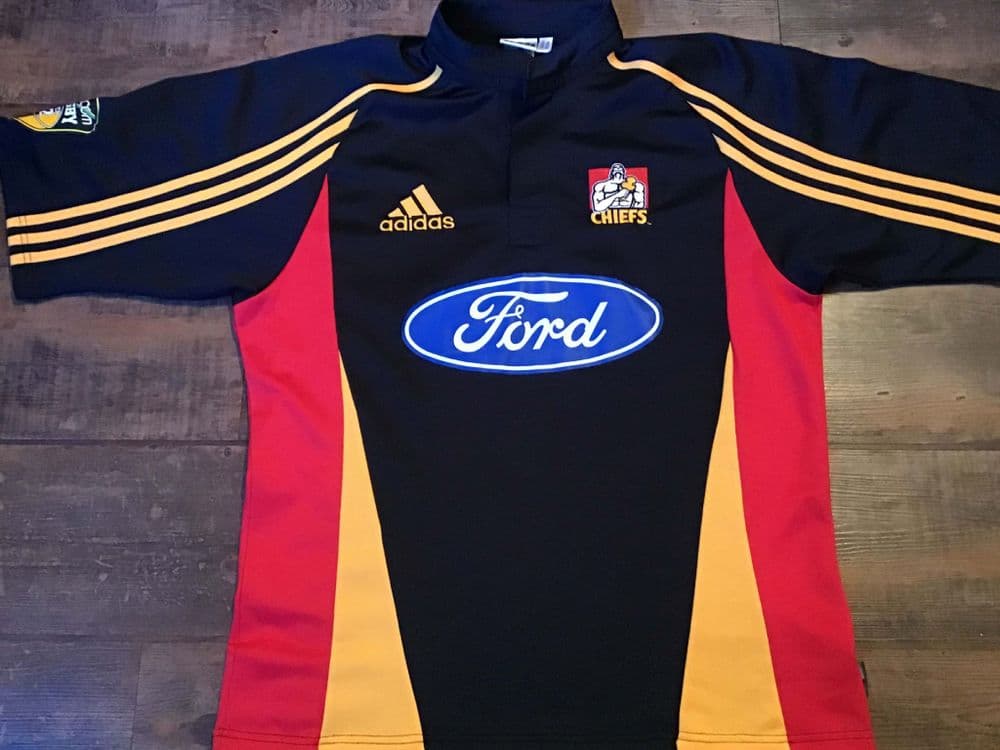Classic Rugby Shirts | 2001 Chiefs Vintage Old Jerseys