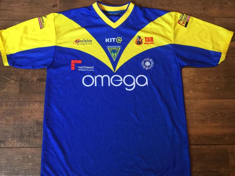 Classic Rugby Shirts | 2004 Warrington Wolves Vintage Old Jerseys