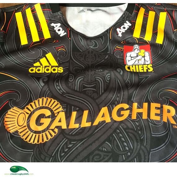 World Rugby Shirts | 2020 Chiefs Vintage Retro Old Jerseys