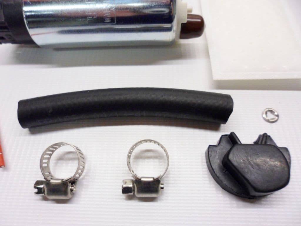 Sytec Walbro 255 LPH Fuel Pump Nissan Skyline 2.5 Turbo GTS ...