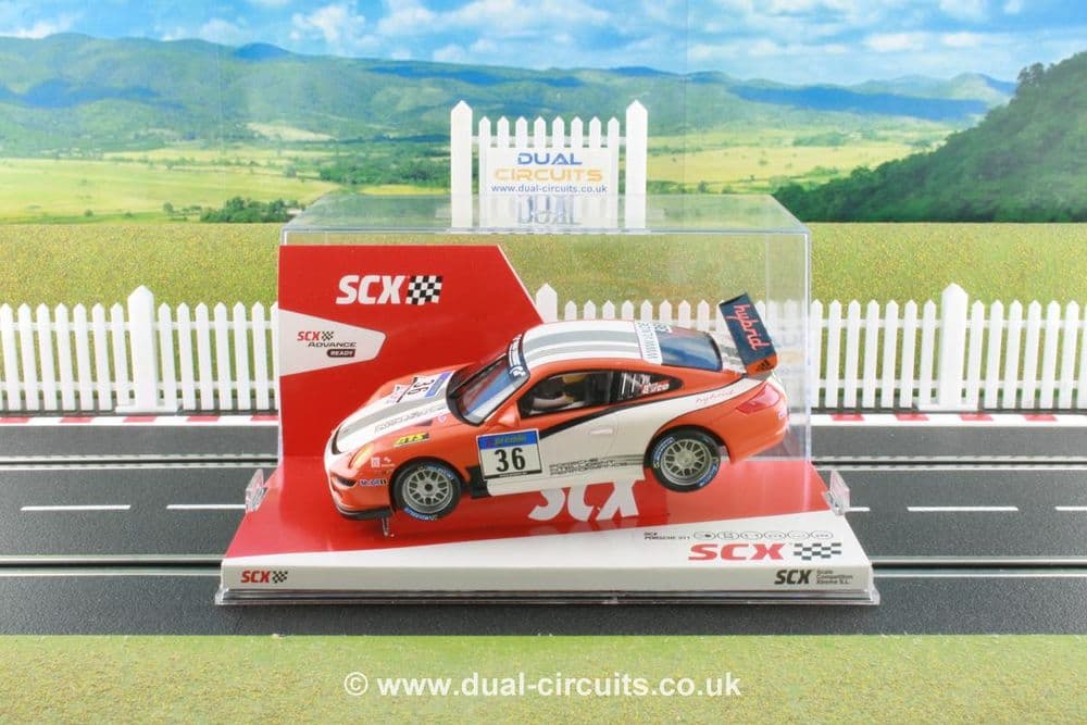 SCX U10395 Porsche 911 GT3 Hybrid 36