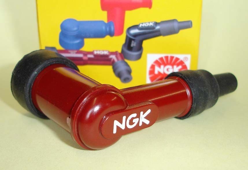 Plug Cap LB05F ALT/WE13100-1-82