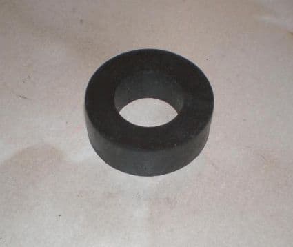 REAR ENGINE BUFFER RUBBERS ALT/WW61142-1-82