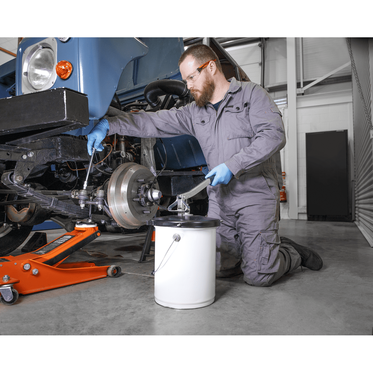 Bucket Greaser with Follower Plate 12.5kg Extra-Heavy-Duty