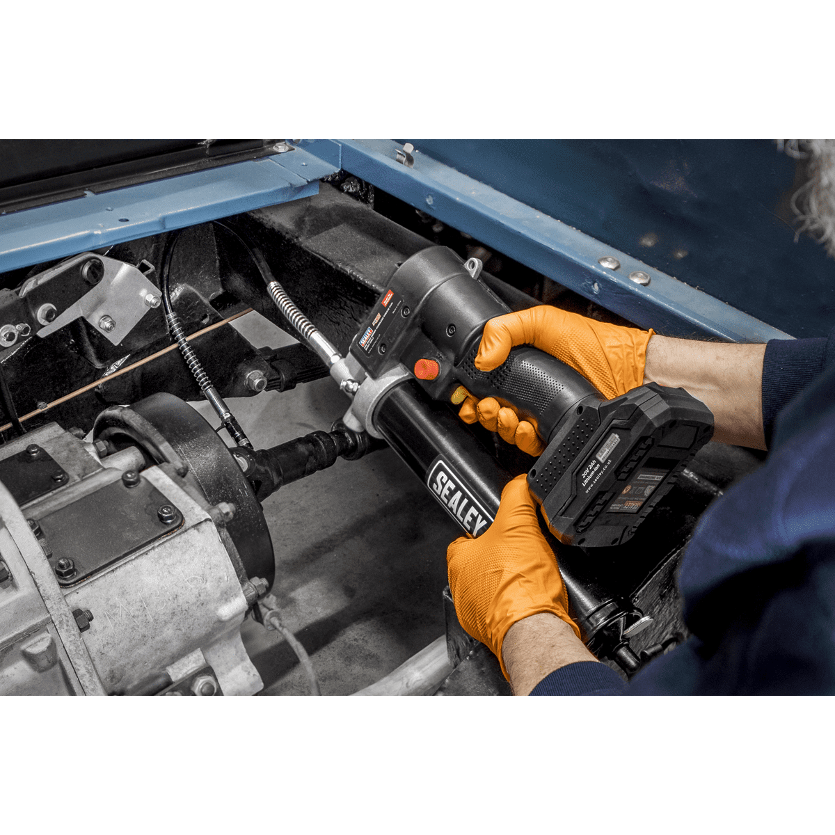 Cordless Grease Gun 20V SV20 Series - Body Only