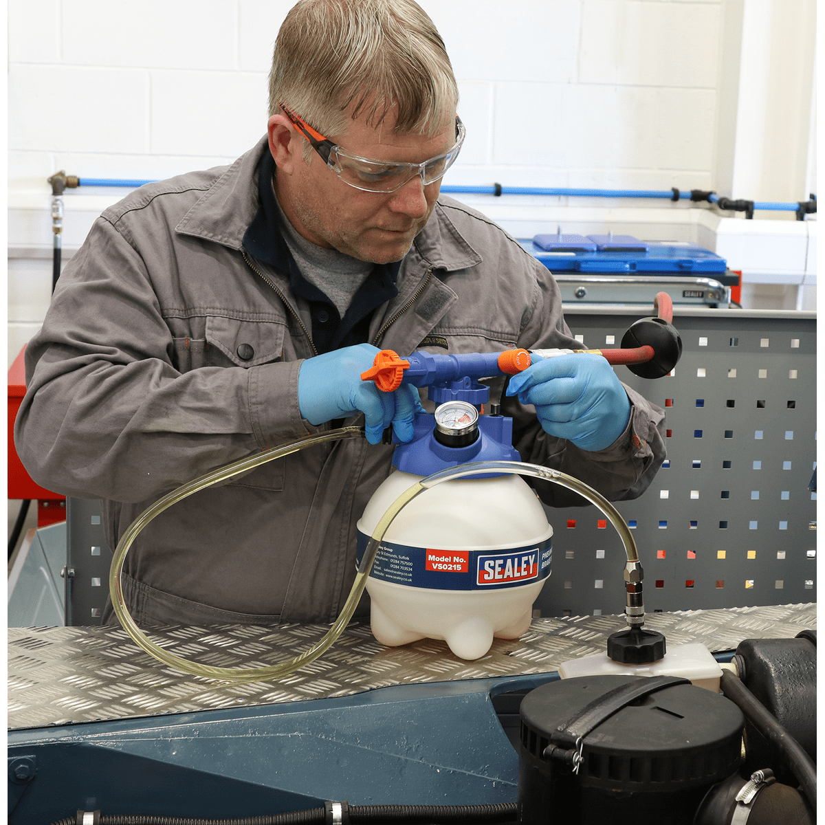 Pneumatic Brake Bleeder 3L