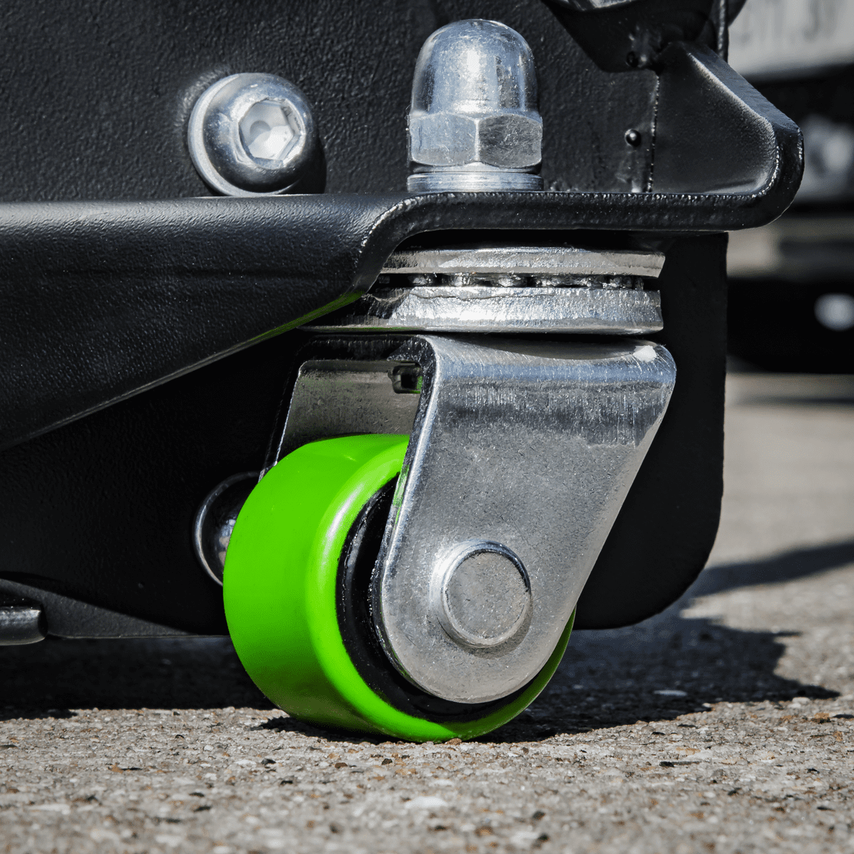 Trolley Jack 4 Tonne Low Profile Rocket Lift Green