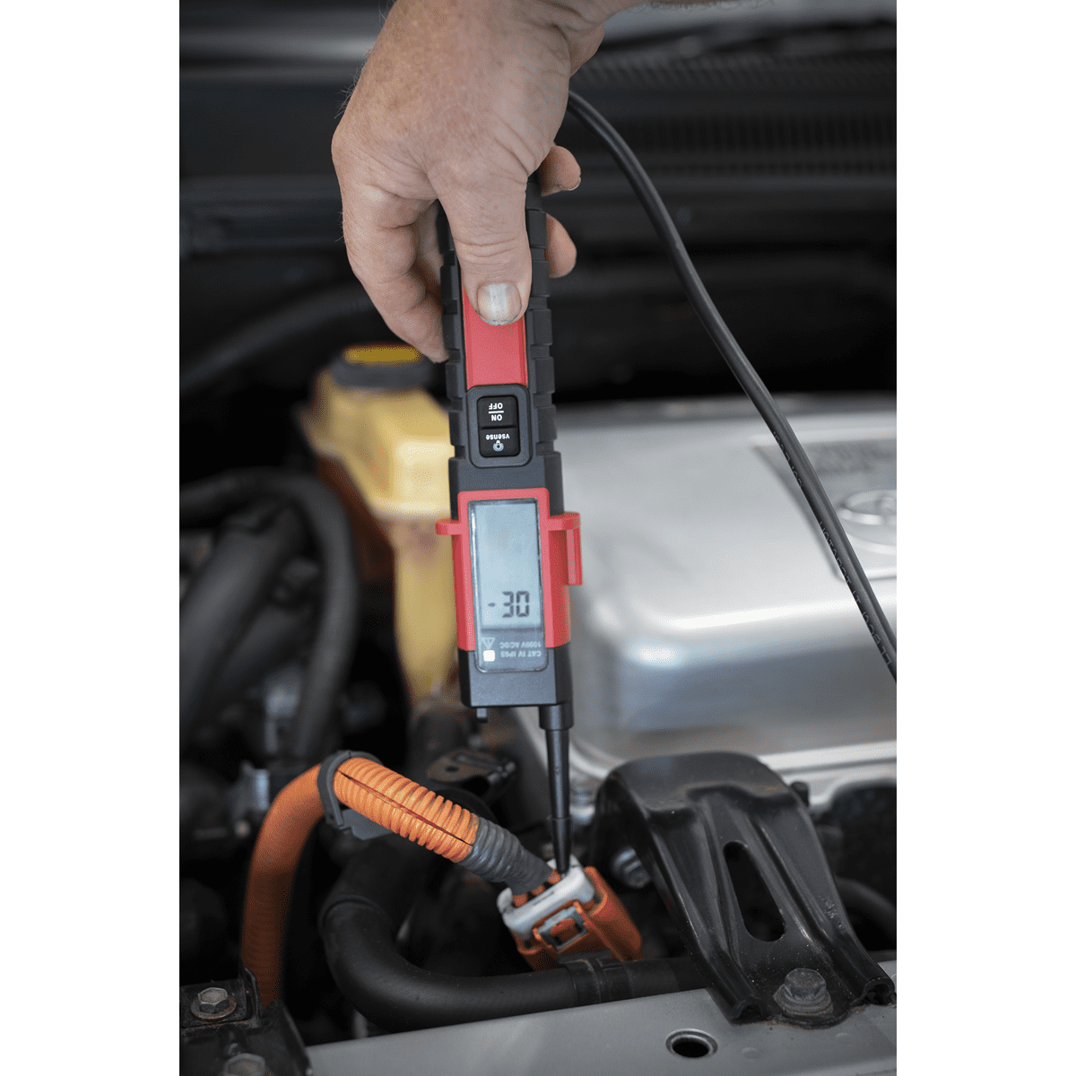 High Voltage Tester CAT IV 1000V Hybrid/Electric Vehicles