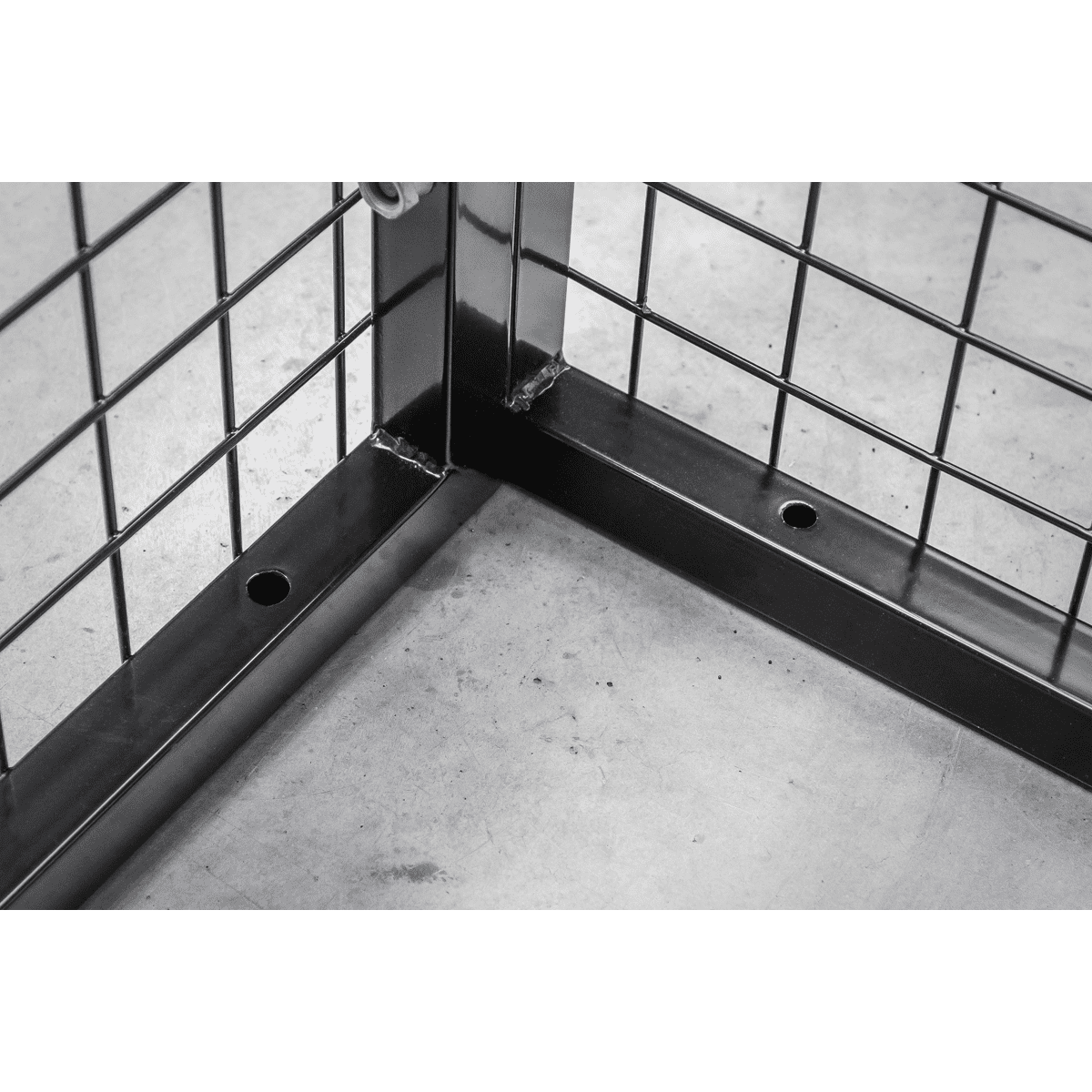 Safety Cage - 4 x 19kg Gas Cylinders