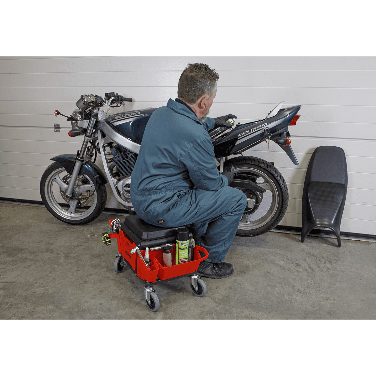 Mechanic's Detailing Utility Seat