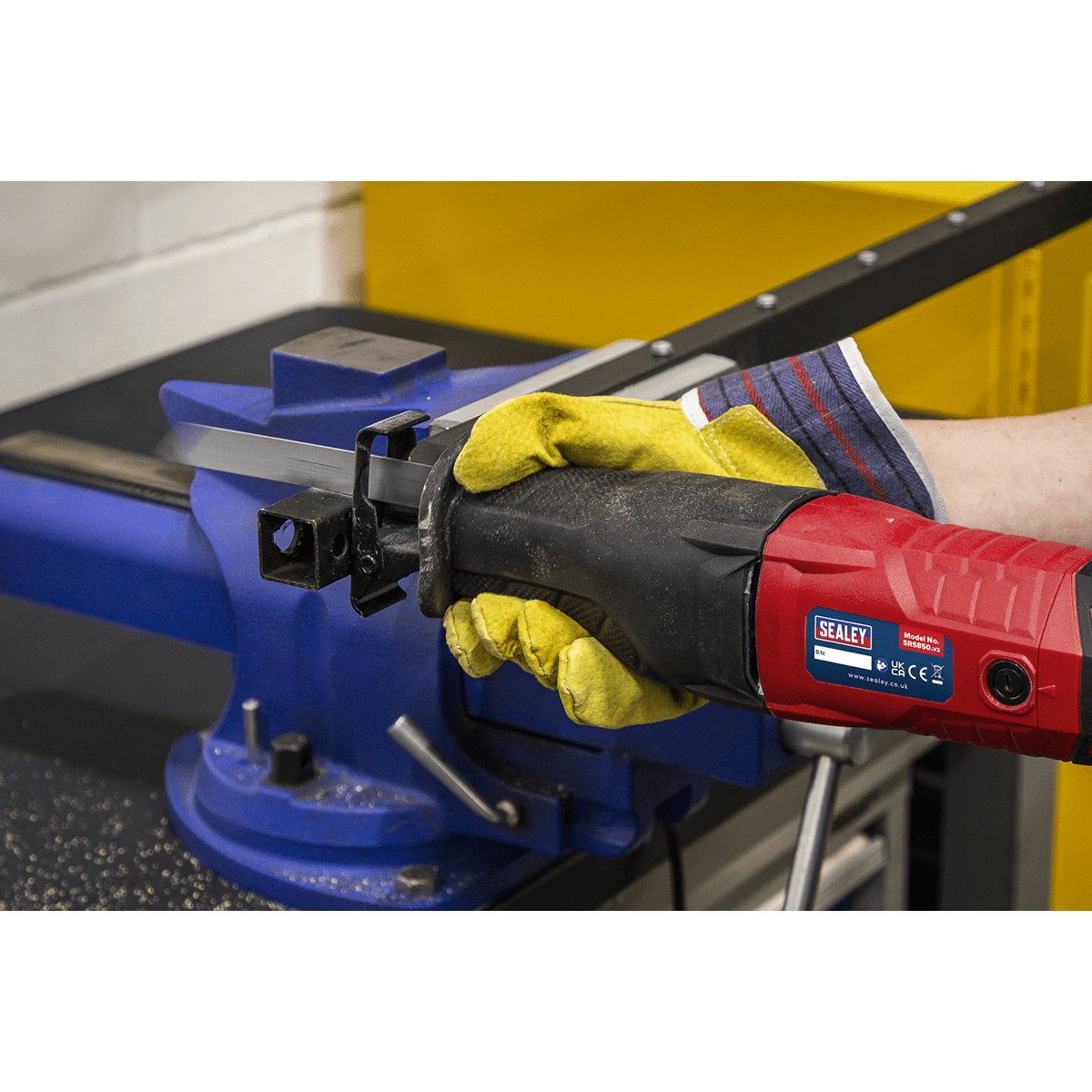 Reciprocating Saw 900W/230V
