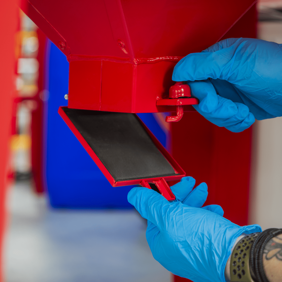 Shot Blasting Cabinet Double Access 960 x 720 x 1500mm