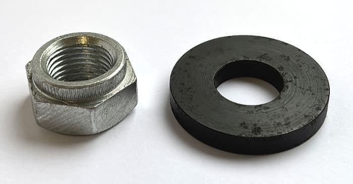 Triumph Clutch Centre Nut and Washer 21-0586 57-4794 ALT/WW26298-1-82