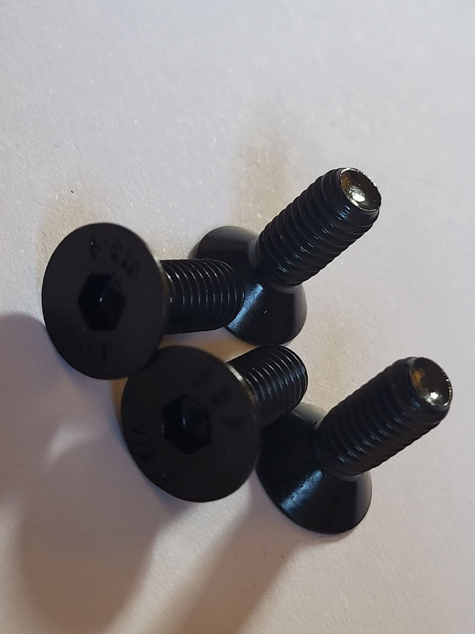 4 oil seal retaining plate screws
