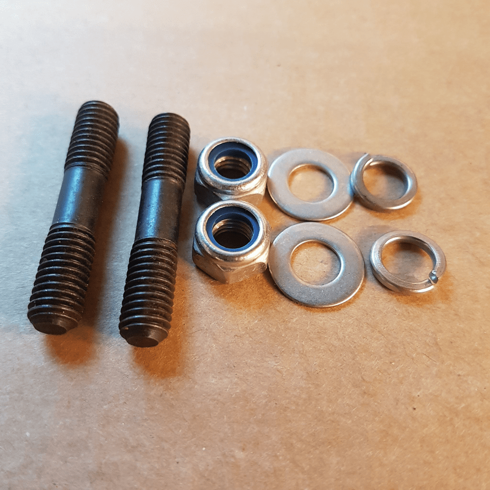8MM EXHAUST/CASING STUD KIT
