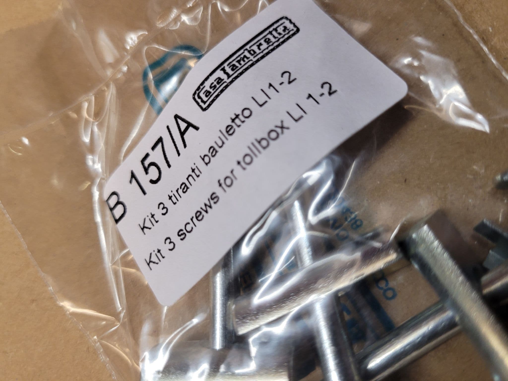 CASA LAMBRETTA SERIES 1/2 TOOL BOX FIXINGS