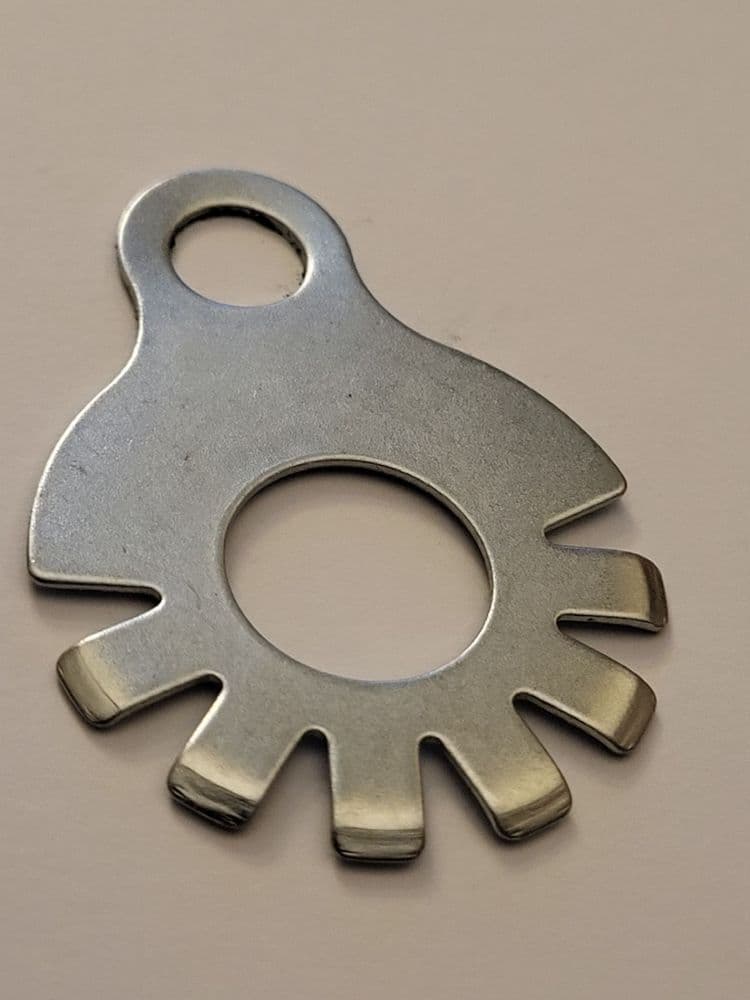 CLUTCH CENTRE NUT LOCK TAB