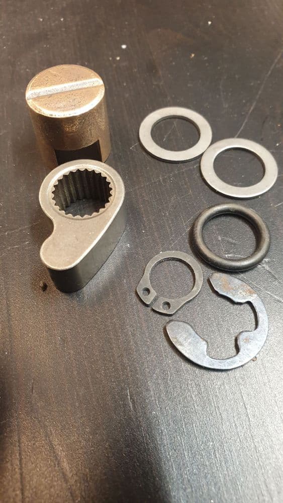CLUTCH SHAFT QUADRANT &PUSH ROD KIT GP