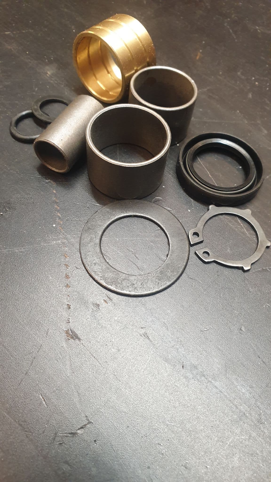 ENGINE CASING BUSH KIT AND FITTINGS