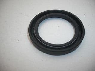 Final drive oil seal ROLF