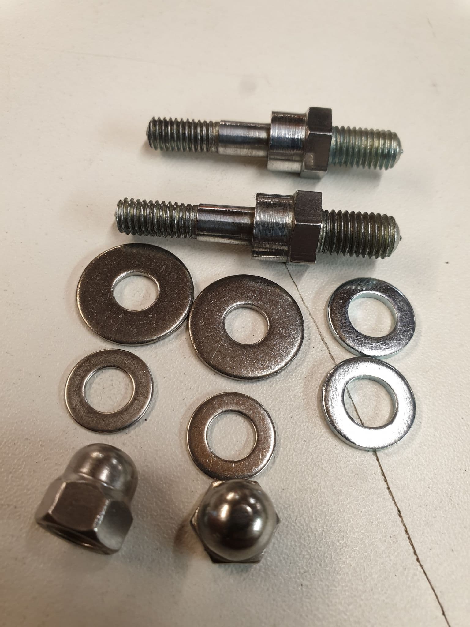 FORK LINK DAMPER STUD KIT WITH ALL FIXINGS