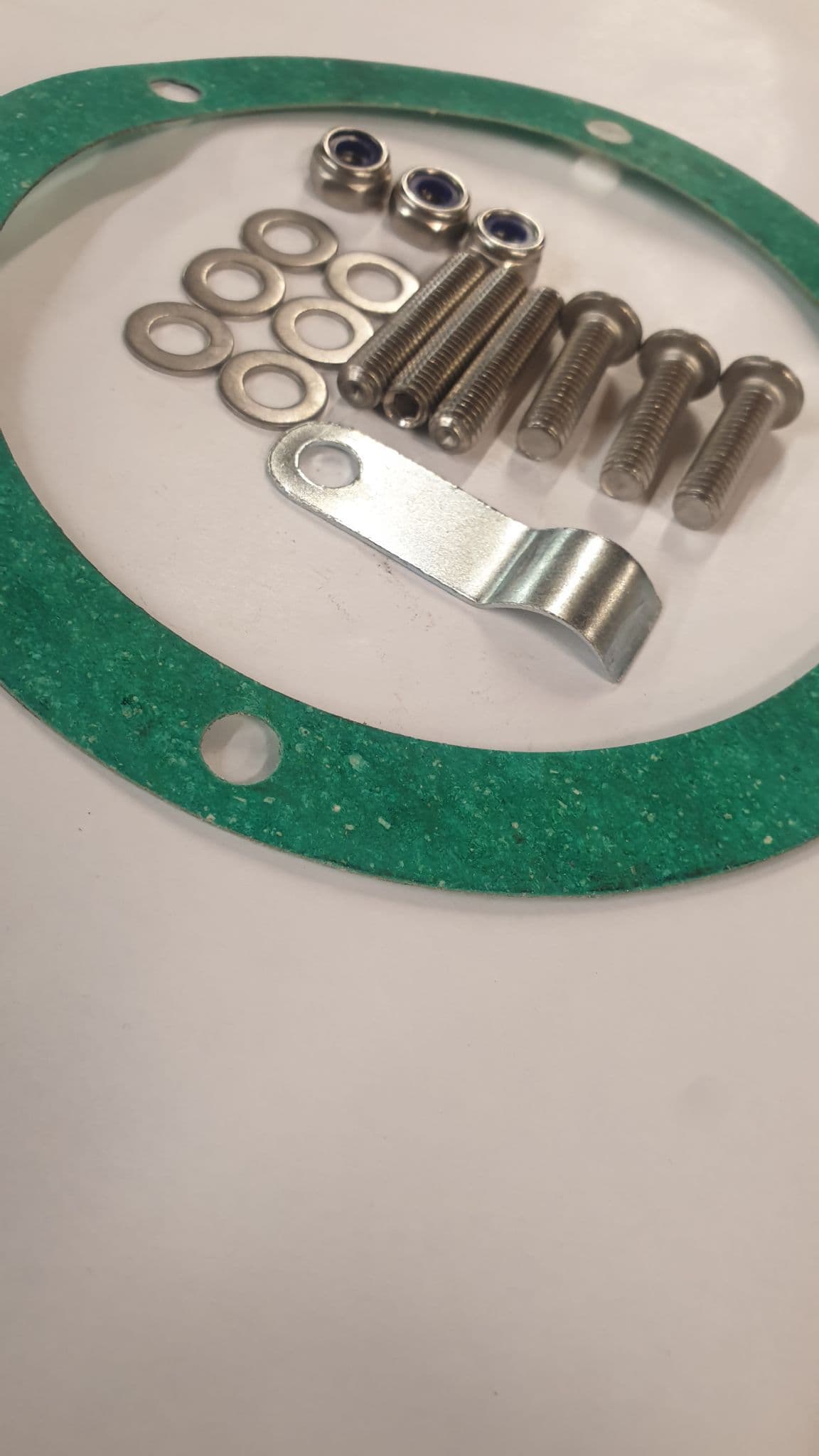 MAG HOUSING & STATOR FIXING KIT WITH CLIP AND GASKET