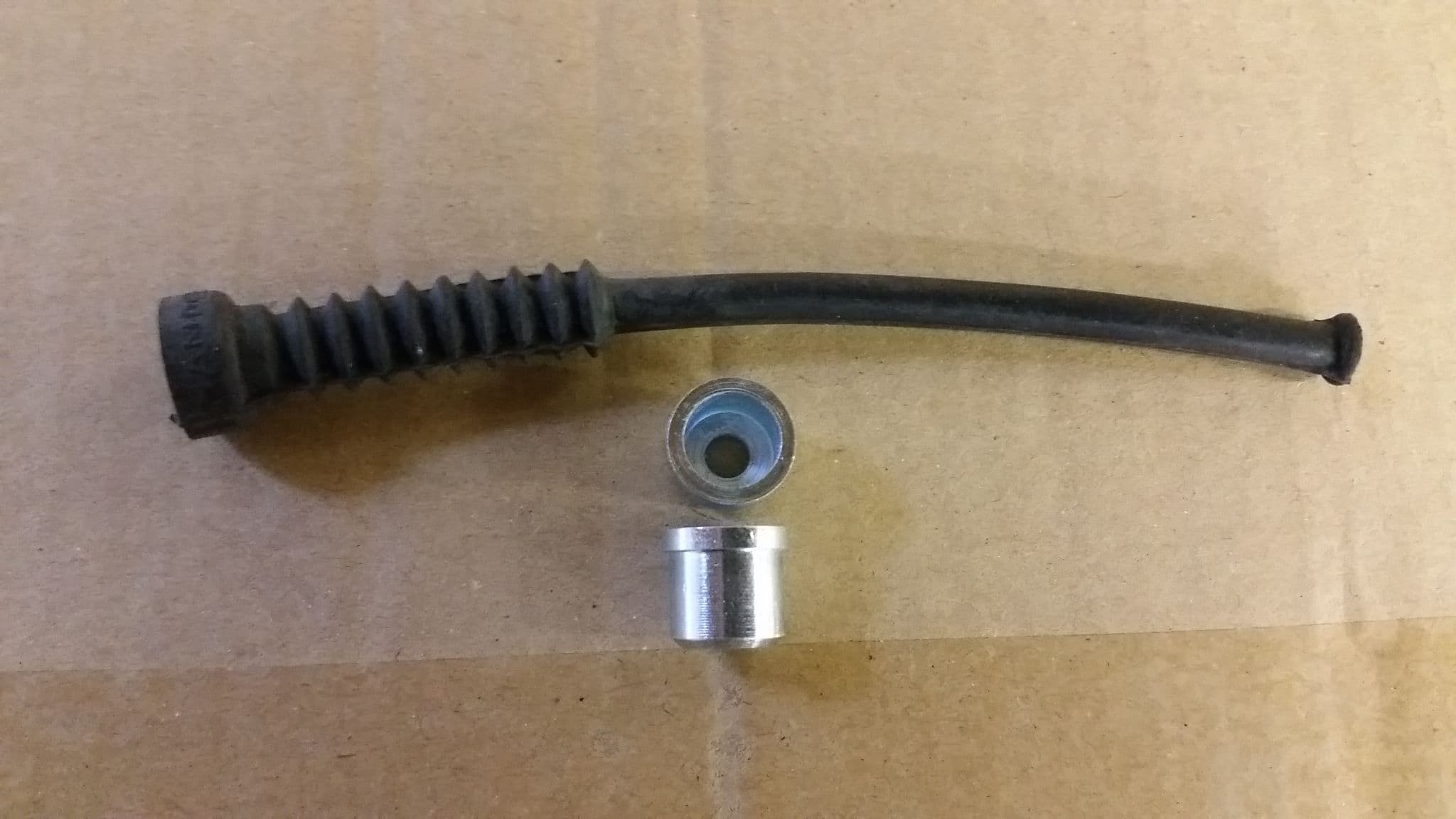 REAR BRAKE CABLE RUBBER AND CABLE FERRULES
