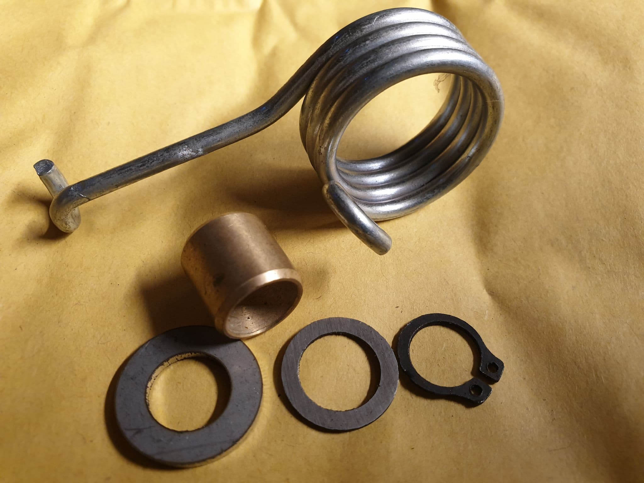 REAR BRAKE PEDAL SPRING KIT