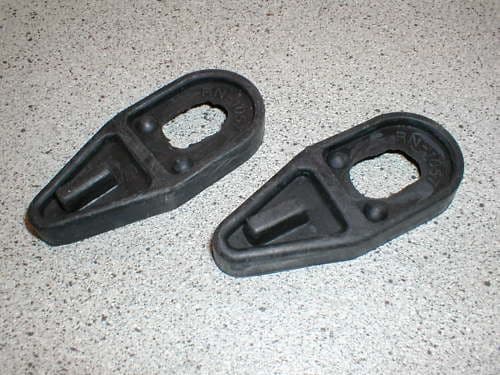 REAR WHEEL CYLINDER DUST BOOTS TRIUMPH SPITFIRE HERALD GT6 ALL MODELS ...