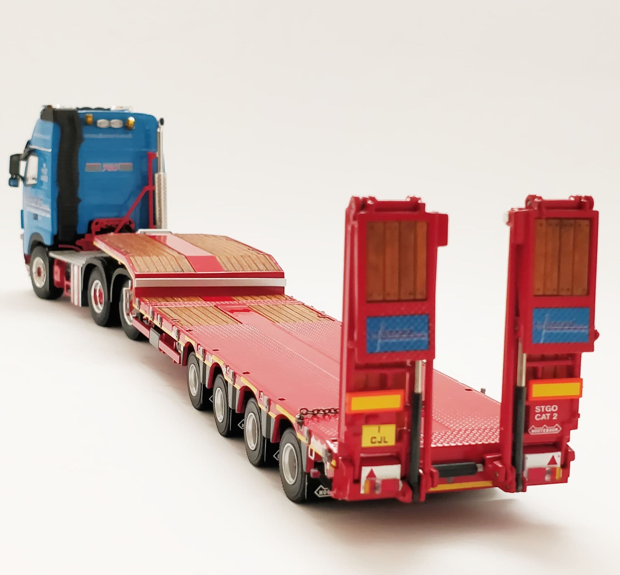 WSI Models Volvo C J Leonard